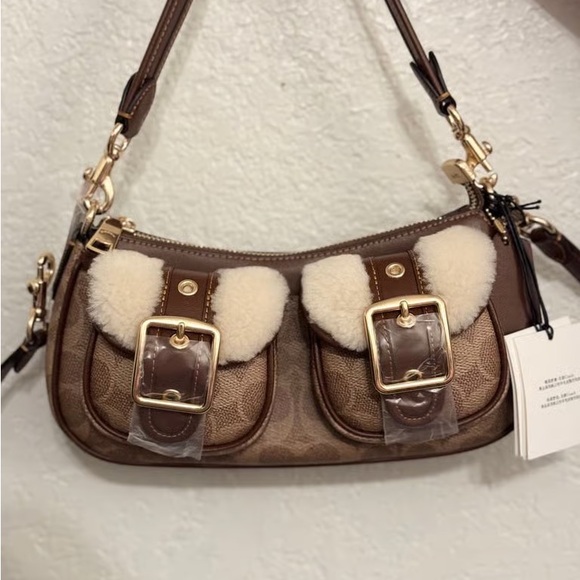 Coach | Bags | Coach Ashton Bag In Signature Canvas In Tannatural ...